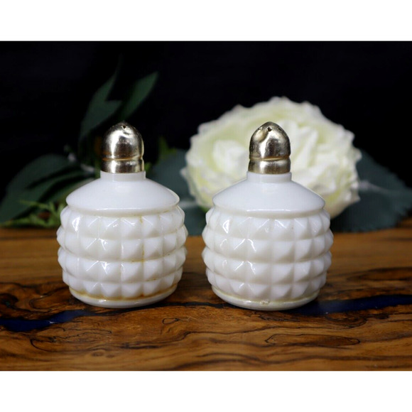 Unbranded | Dining | Vintage Mcm Hobnail Diamond Point Milk Glass Salt ...